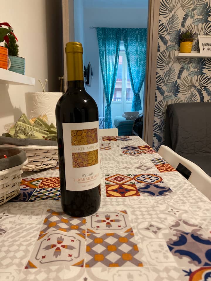 A Casa Di Irene -Loft In Sicily-centro Di Palermo - Palermo, Italy