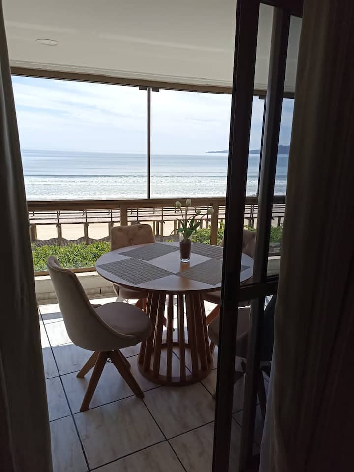 Apartamento De Frente Ao Mar - Itapema