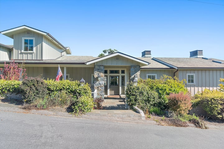 Beautiful Ocean View Home - Cambria, CA