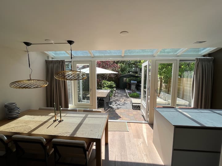 Spacious Apartment In The Pijp - Ámsterdam