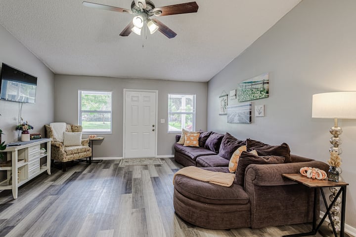 3 Bedroom House In Lakeland | 15 Min From Downtown - Lakeland