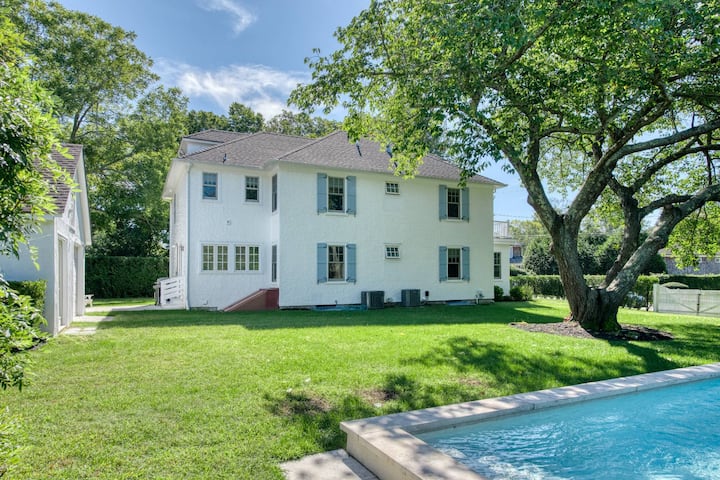 Provence In East Hampton Village - East Hampton, NY