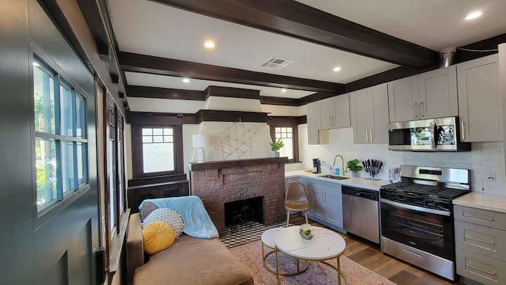 Elegant Luxury 2br - Dtla Adjacent -30+ Day Stays - Los Angeles, CA