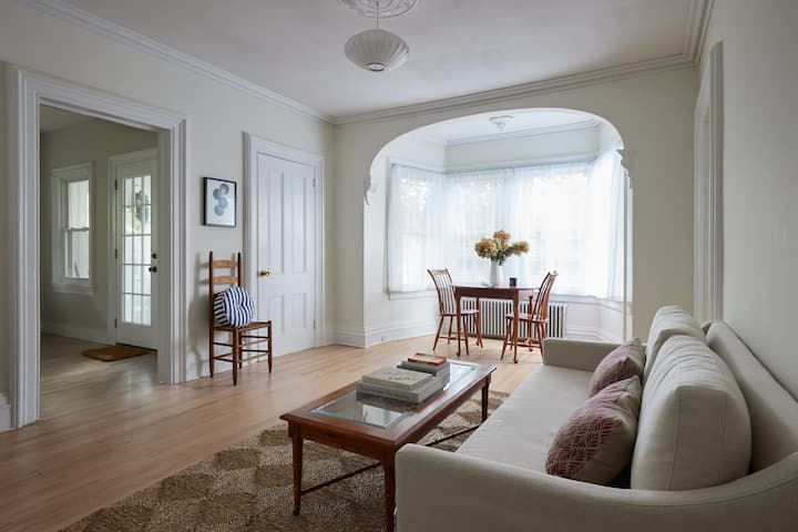 Charming Village Apartment - Walk To Metro North - Beacon