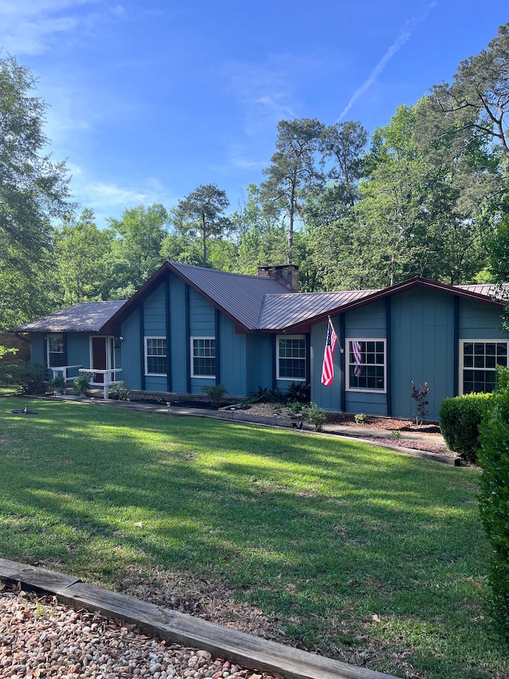 Cozy Cottage Home In West Dothan With Pool! - Dothan, AL