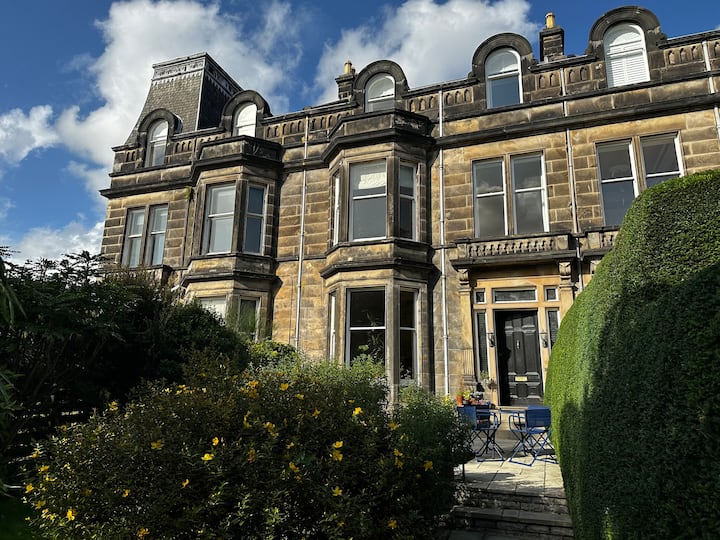 Historic Dundee Family Home - Dundee