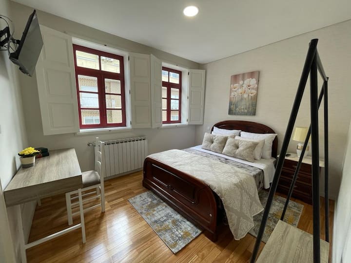 Beautiful Room #2 With Ensuite - Braga