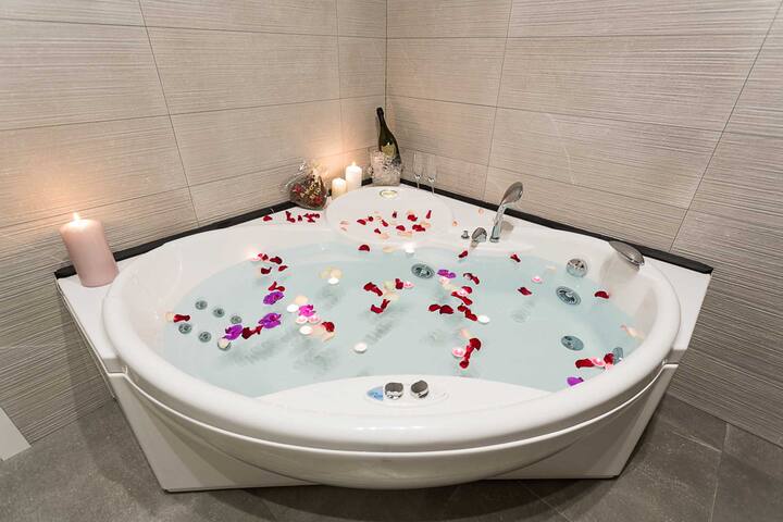 Suite Con Jacuzzi 45al - Alessandria