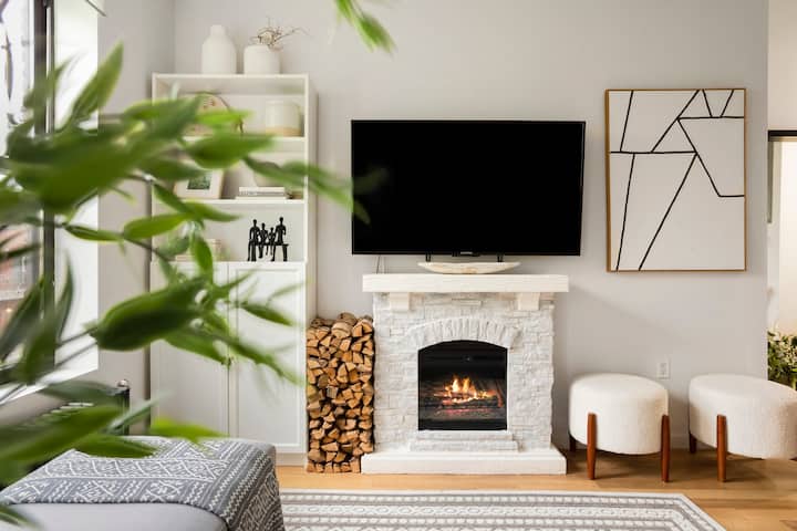 Bright Designer Cottage In Historic Harlem - Pelham Bay – Bronx NY