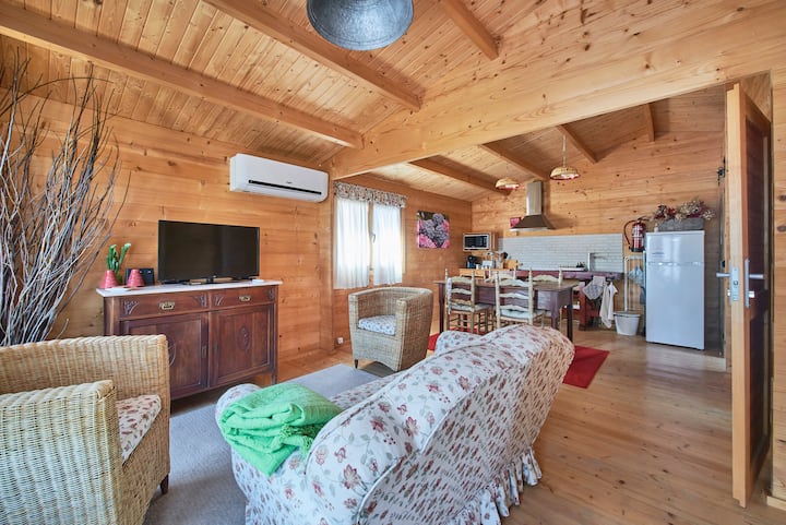 Lakeside Cabin Oasis W/ Ac, By Timecooler - Montargil