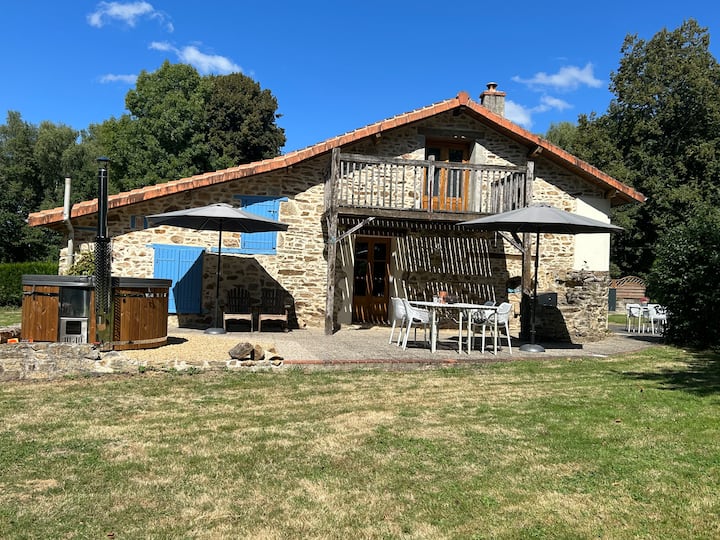 9 Pers. Groot Huis Met Veel Ruimte In De Limousin - Haute-Vienne
