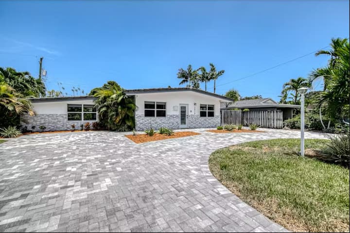Lovely * Centric * Heated Pool * 6 Mins To Beach - Fort Lauderdale
