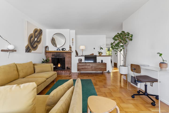 Two Bedroom Home Near The Freeway For Easy Access - San Francisco, CA