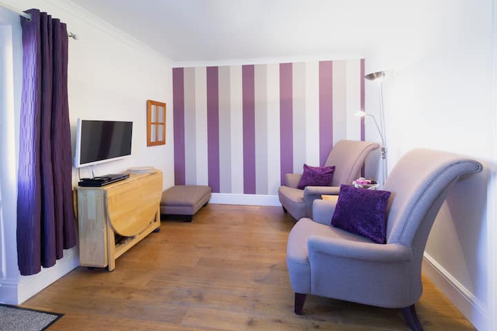 Ground Floor Suite, In A Seaside Location. - Aberaeron