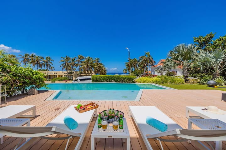 New Luxury 4br Beachfront Villa W/ Infinity Pool - 아루바