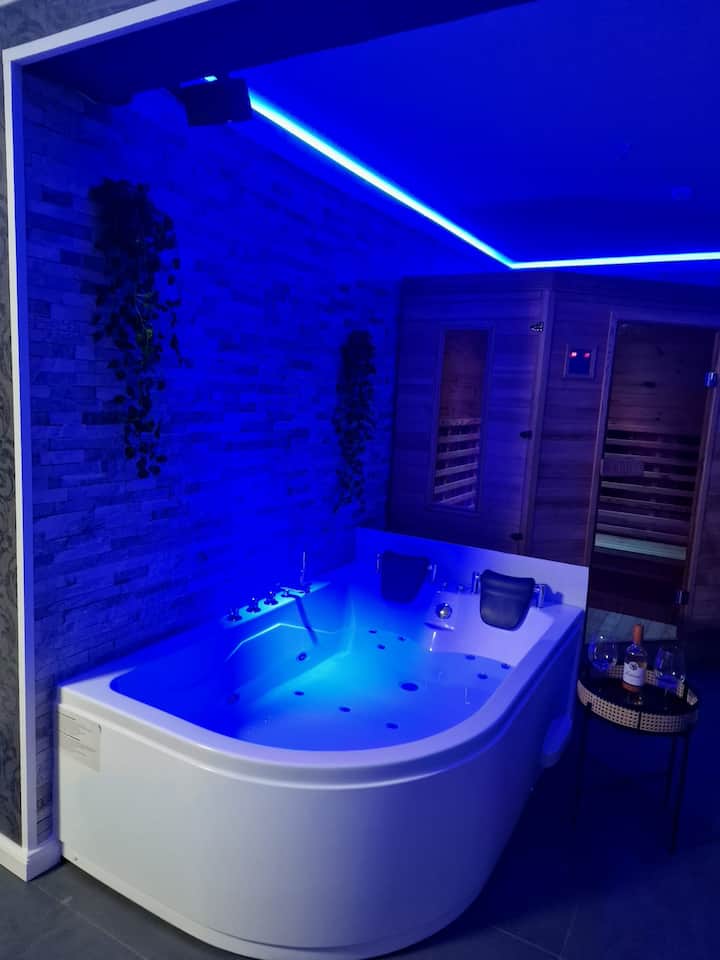 Relaxation House: Jacuzzi, Sauna - Herzogenrath