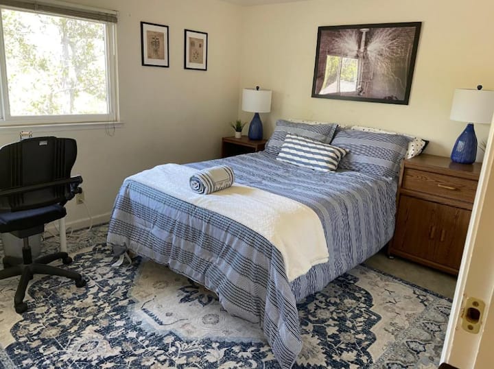 Saratoga Home (Price Per Person-room, Per Day) - Saratoga, CA