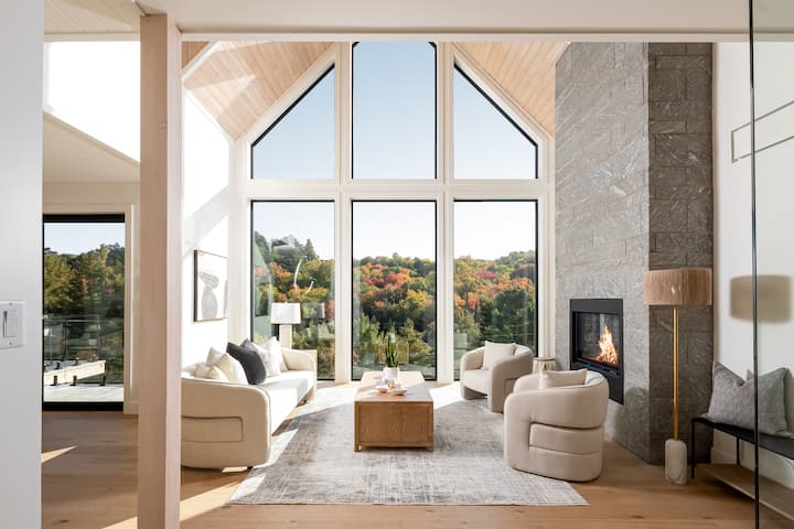 River Luxe Muskoka 6br 5ba W/ Hottub, Wifi 200mb+ - Bracebridge