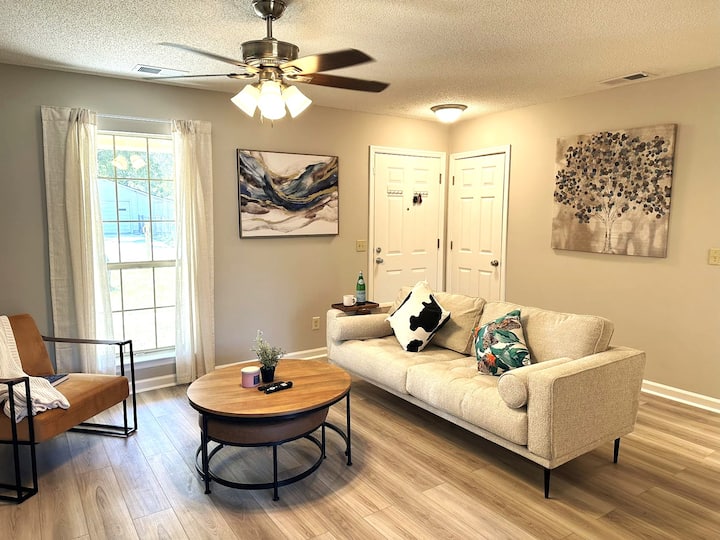 Pooler Single Bedroom Cozy House - Pooler, GA