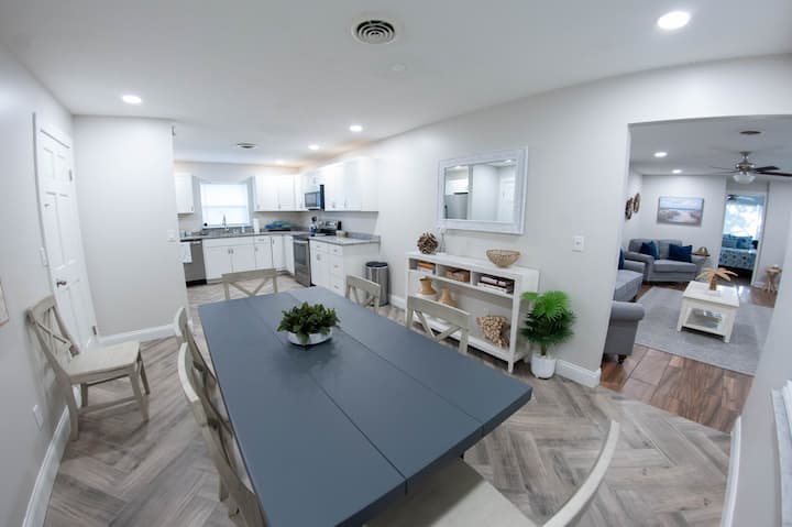 Coastal Charm - 오캘라