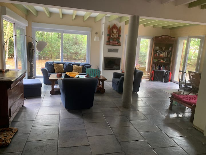 La Villa Varanguaise 3* Lacanau
6 Chambres ! - Lacanau Océan