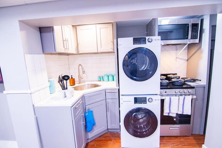 3 Bedrooms Near Trains With Laundry - Forest Hills - Queens NY