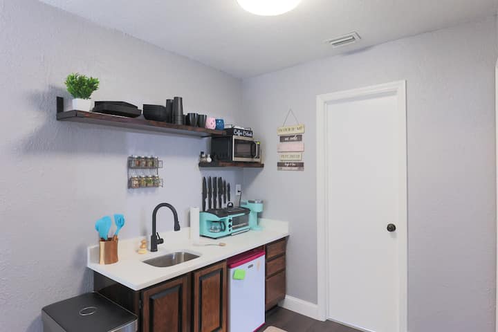 Private Cedar Hideaway - Groveland, FL