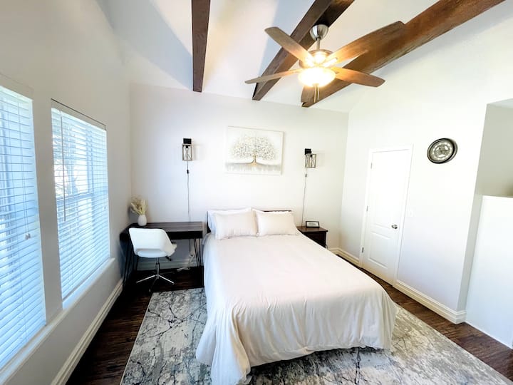 Super Bright Big & Cozy Room - Broken Arrow, OK