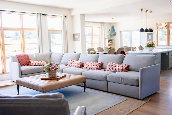 The Farmhouse At Sky Ridge Farm - Waynesboro, VA