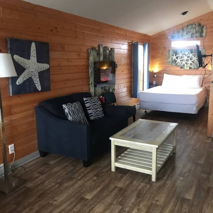 Marina View Jetted Tub Cottage- Two Person - Ocean Shores, WA