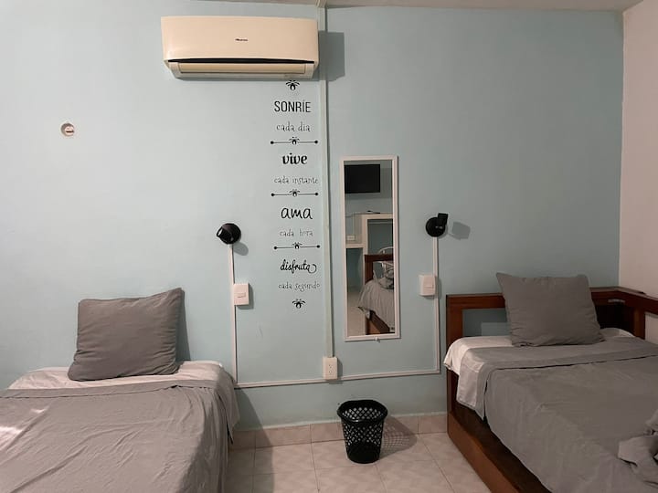 Cómoda Habitación Triple - Playa del Carmen