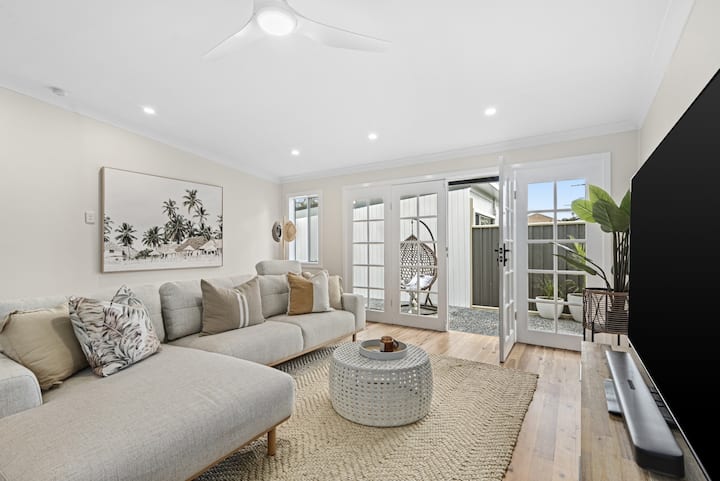 Light And Airy Coastal Home At Ettalong Beach - Ettalong Beach