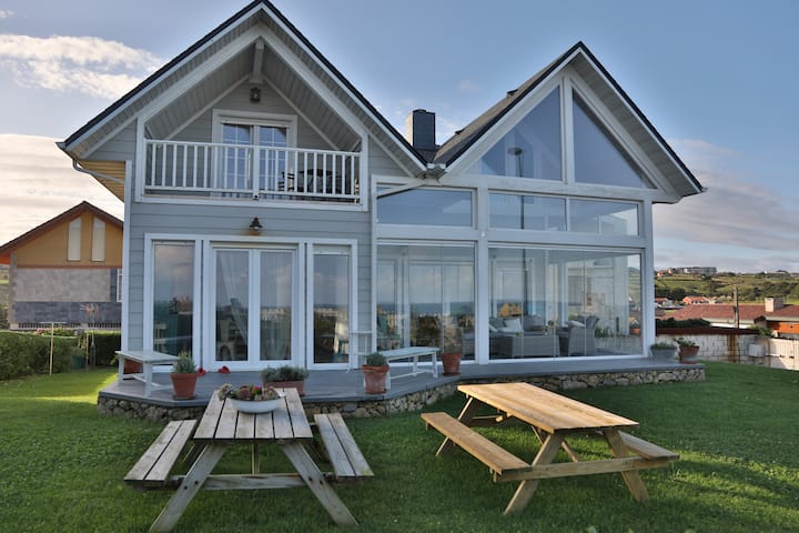 Casa "La Mar Salada" - Suances