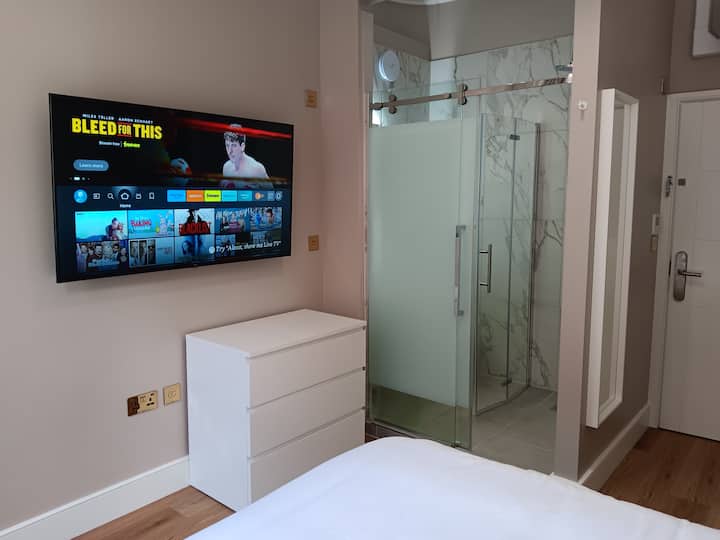 Room  3 - Ground Floor Front - Bloomsbury