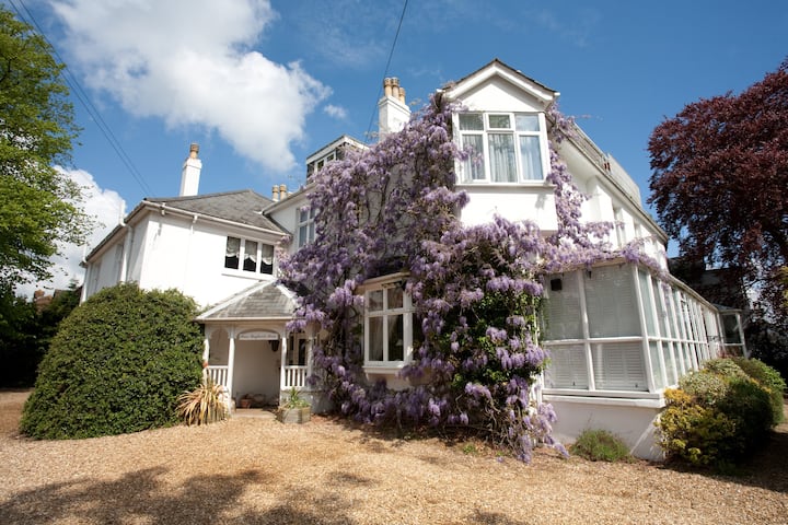 "Home Away From Home Comfort" - Bracknell