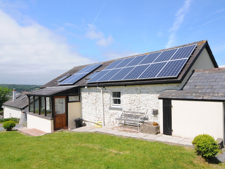 Stone Barn With Coastal, Estuary & Castle Views - Laugharne