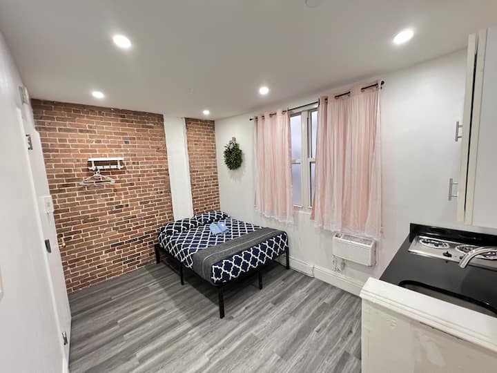 Exclusive Apartment 723 | Shared Bathroom - New York