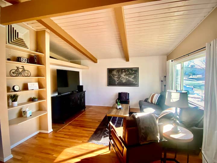 Central Springs Mid-century - Colorado Springs