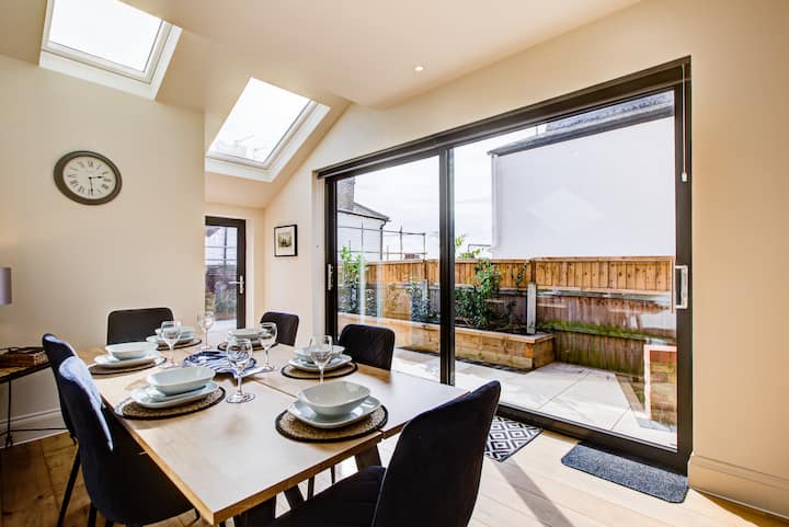 Stunning House | Leigh-on-sea | Sea Views - 사우스엔드온시