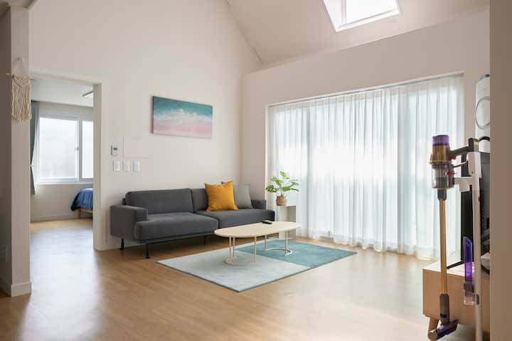 [New] Central House (3br,2bath) 弘大入口站4mins - Seoul