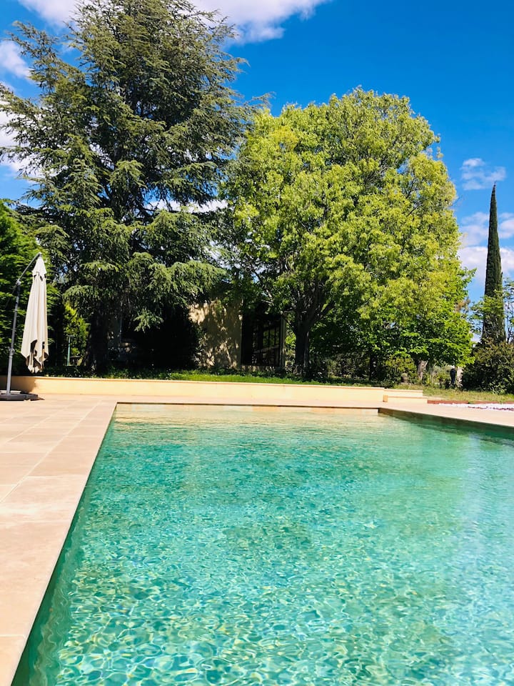 Maison Familiale 8 Couchages – Piscine - Signes