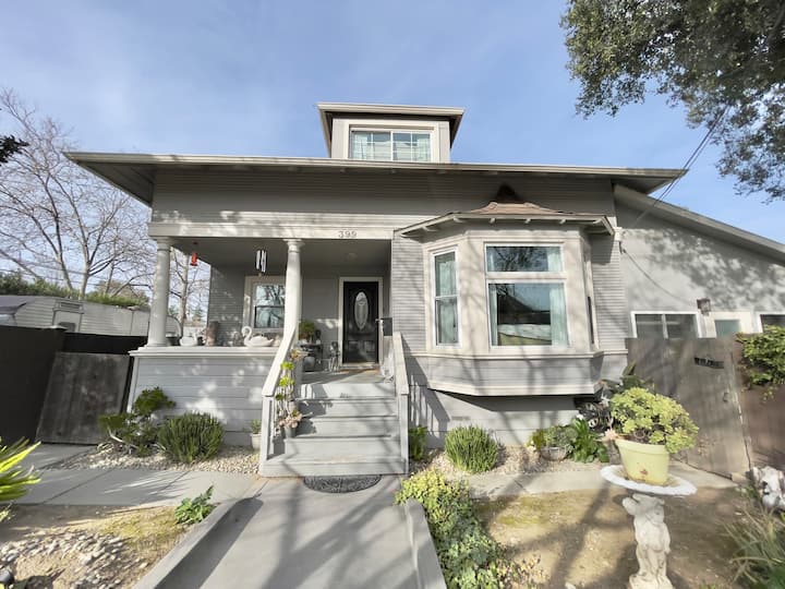 Hull Victorian Loft Suite | Silicon Valley Charm - San José, CA