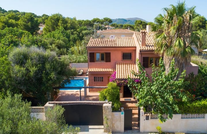 Chalet Con Piscina, En Cala Ratjada,son Moll. - Capdepera
