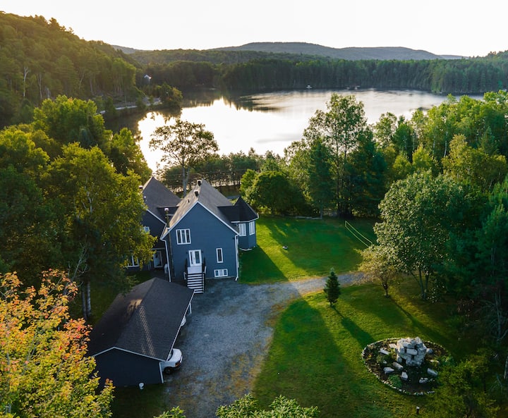 Le Domaine Caron: Spa-wifi-arcades-bbq- Bien Situé - Lac-Simon