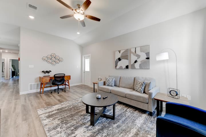 Modern Townhome Heart Of Temple - Temple, TX