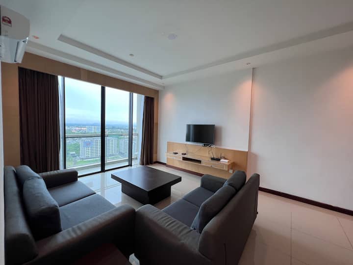 5 Br/2000sqft-imperial Suites - Kuching