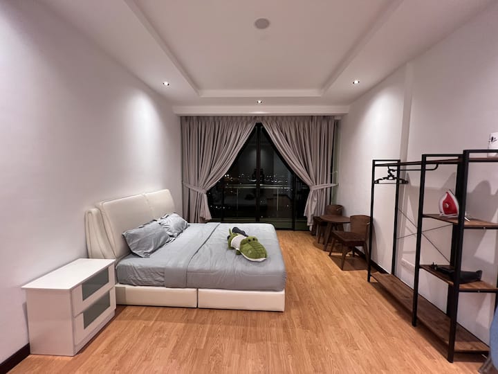 Super Comfy 1600sqft@boulevard Mall Imperial Suite - Kuching