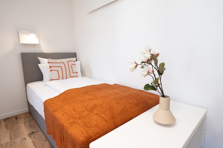 Zuse Comfort Studio Apartment Bad Küche Wlan Tv B3 - Bad Hersfeld