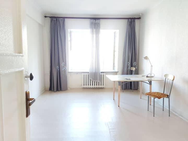 Peaceful 2 Br Apt In Downtown - Ulaanbaatar