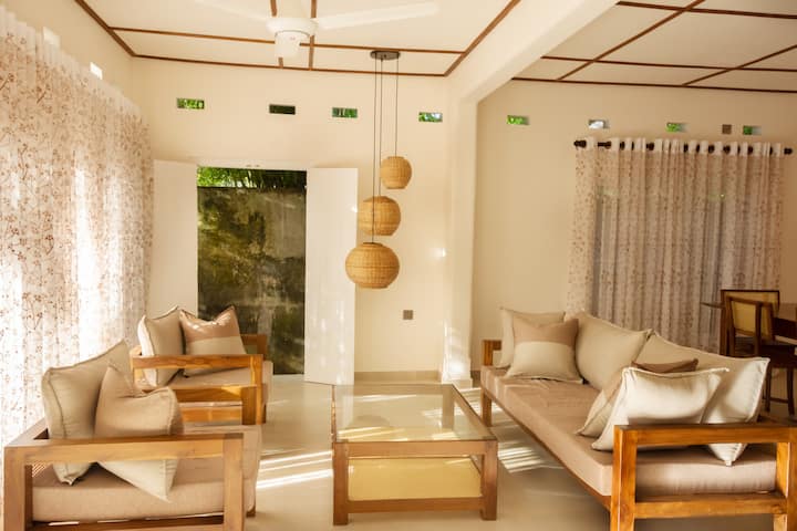 The Ivory Moon - Sri Lanka